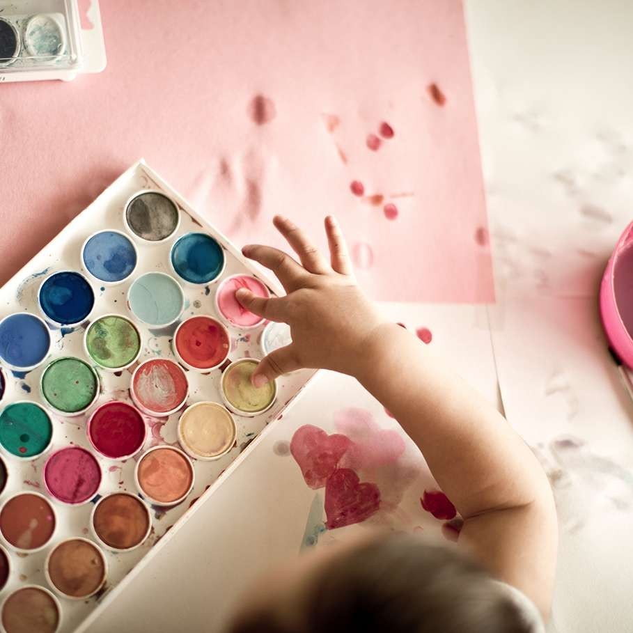 Preschoolers: Painting with Recyclables | Town Square